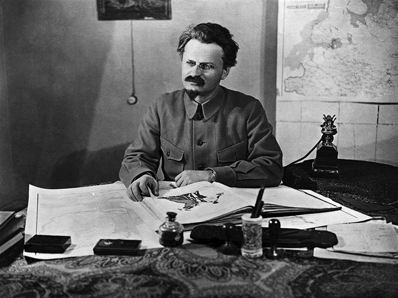 Ramón Mercader, la historia del hombre que asesinó a Trotsky