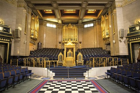 El nacimiento de la masonería