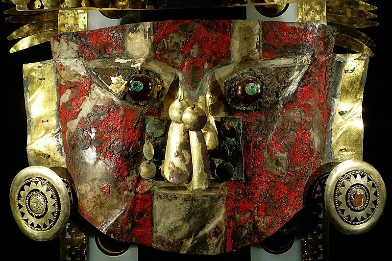 La máscara del señor de Sicán fue pintada con sangre humana y clara de ...