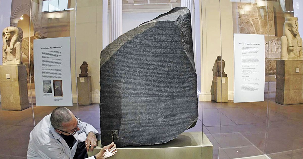 El desciframiento de la piedra de Rosetta
