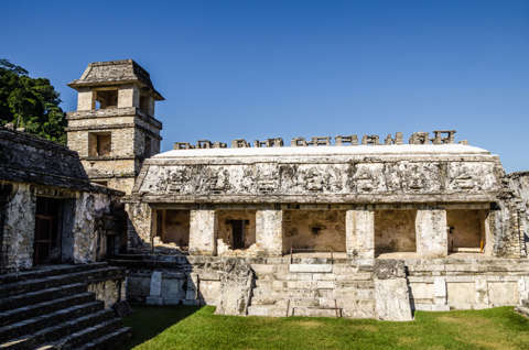 El descubrimiento de Palenque: una ciudad maya oculta en la selva mexicana