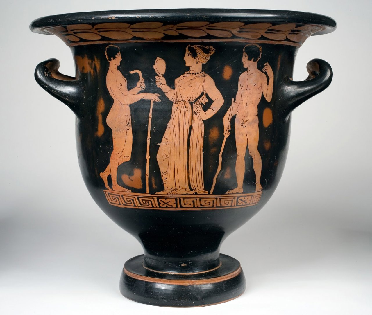 Así eran los rituales de belleza de las mujeres en la Grecia Clásica