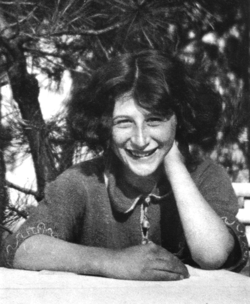 Simone Weil, la pacifista que luchó en la Guerra Civil española contra ...