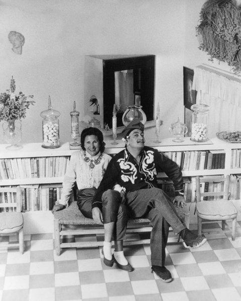 Gala, más allá de Dalí: la artista con máscara de musa