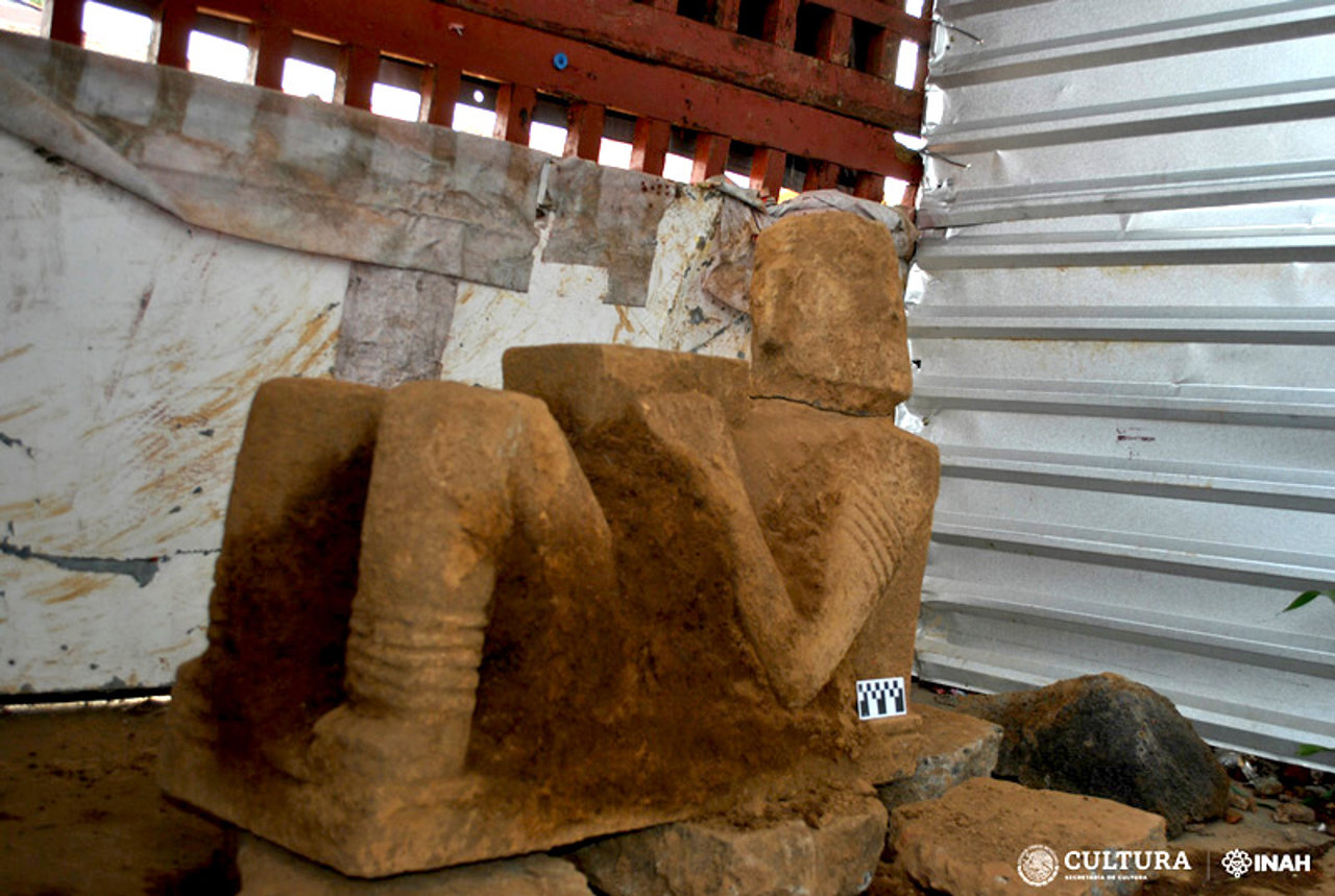 Descubren la estatua de un Chac Mool durante unas obras en México