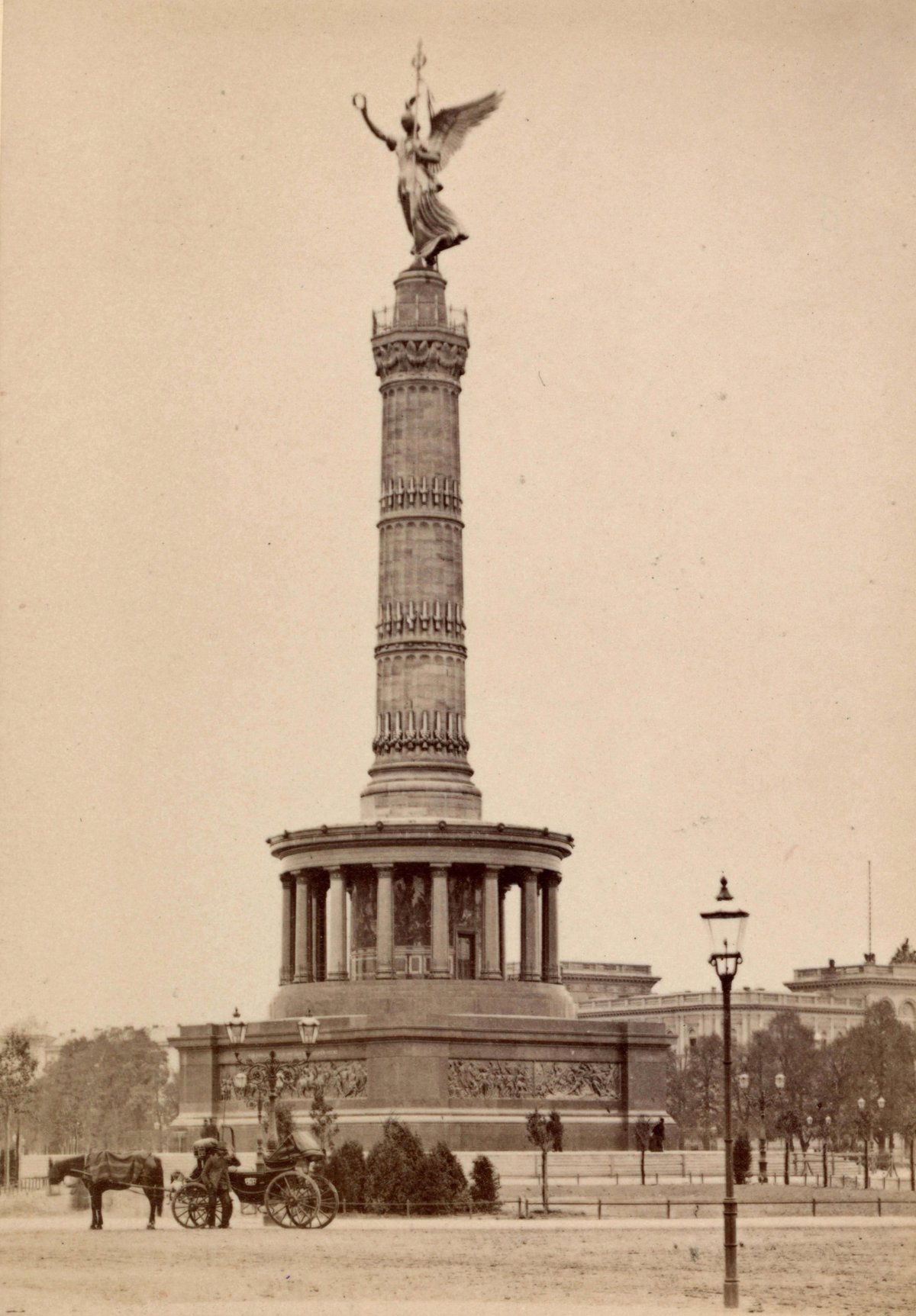 Siegessäule. La Columna de la Victoria de Berlín, un monumento a la guerra