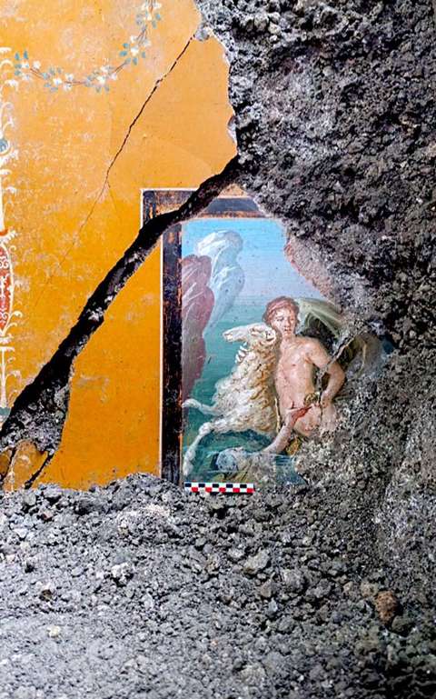Sorprendente hallazgo en Pompeya: un fresco del legendario mito de ...