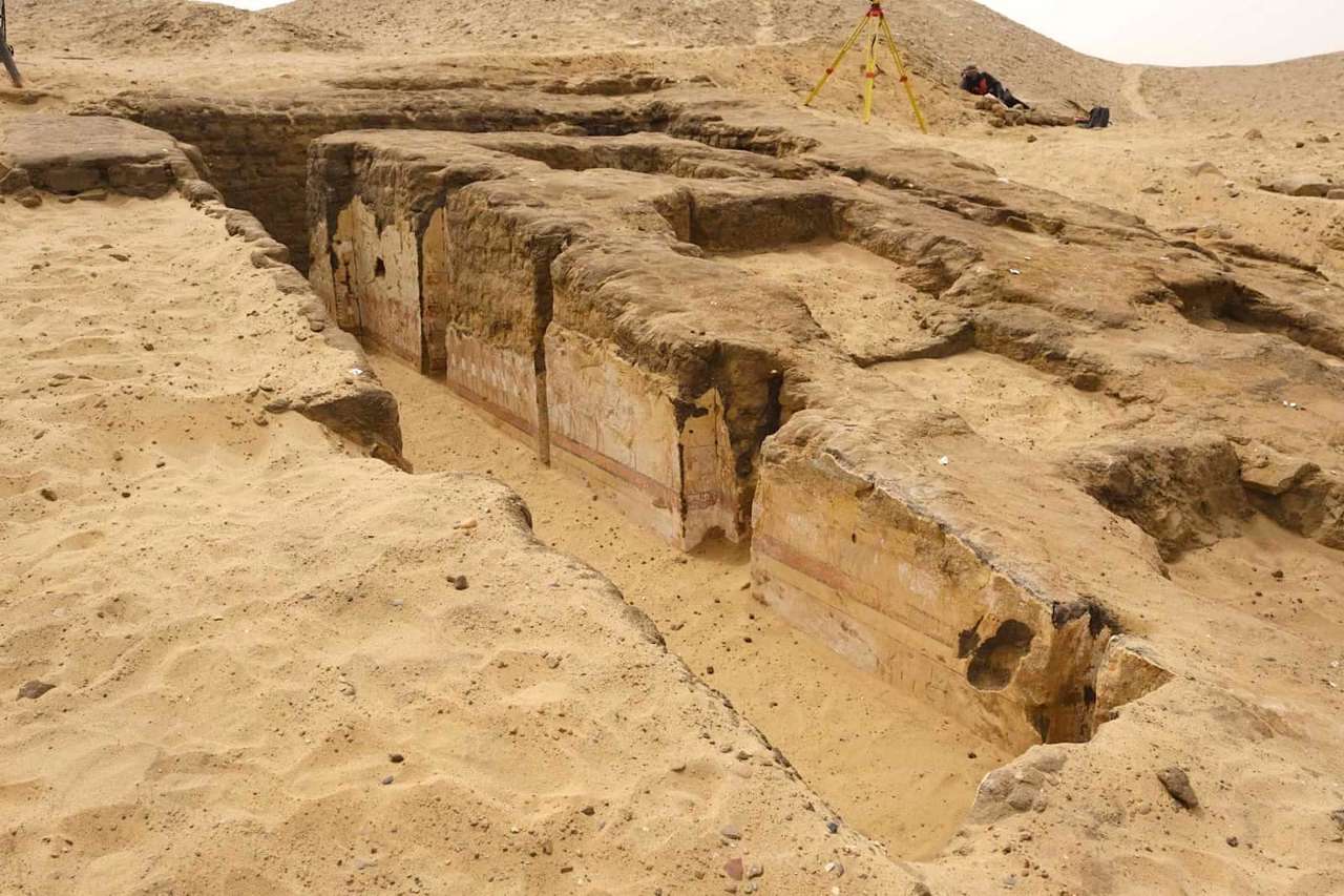 Descubren una mastaba del Reino Antiguo en la necrópolis egipcia de Dahshur
