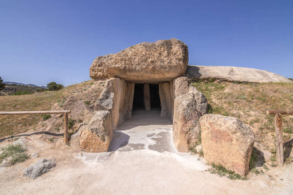 Un sorprendente estudio revela cómo se construyó el dolmen de Menga hace 5.500 años