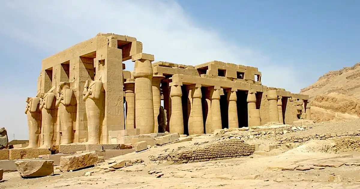 Encuentran la Casa de la Vida del Ramesseum, el templo funerario de ...