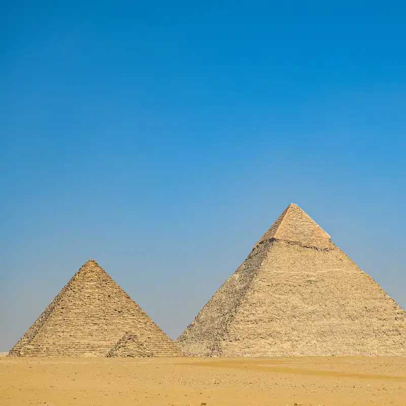 ¿Es cierto que se ha descubierto una megaestructura bajo las pirámides ...