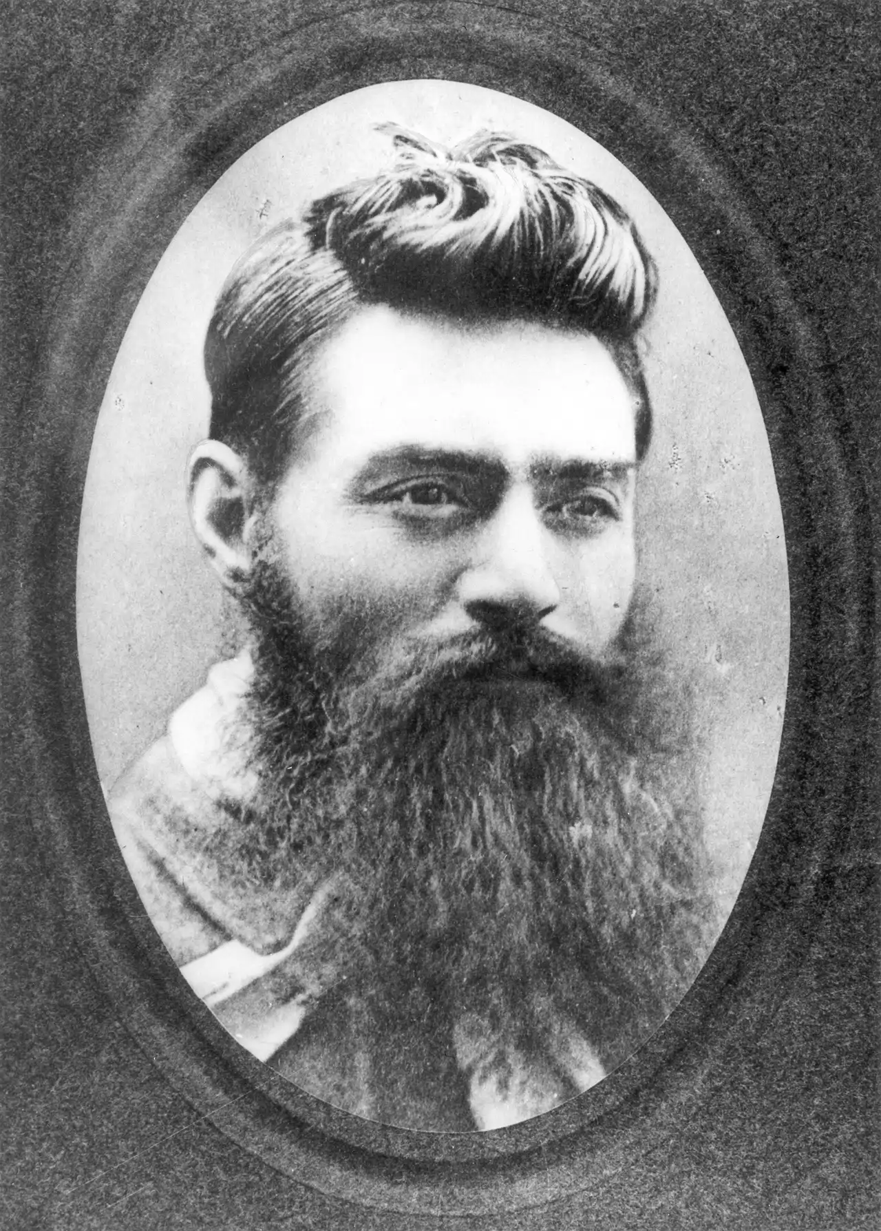 ¿Existió Ned Kelly? La historia real del forajido que se convirtió en ...