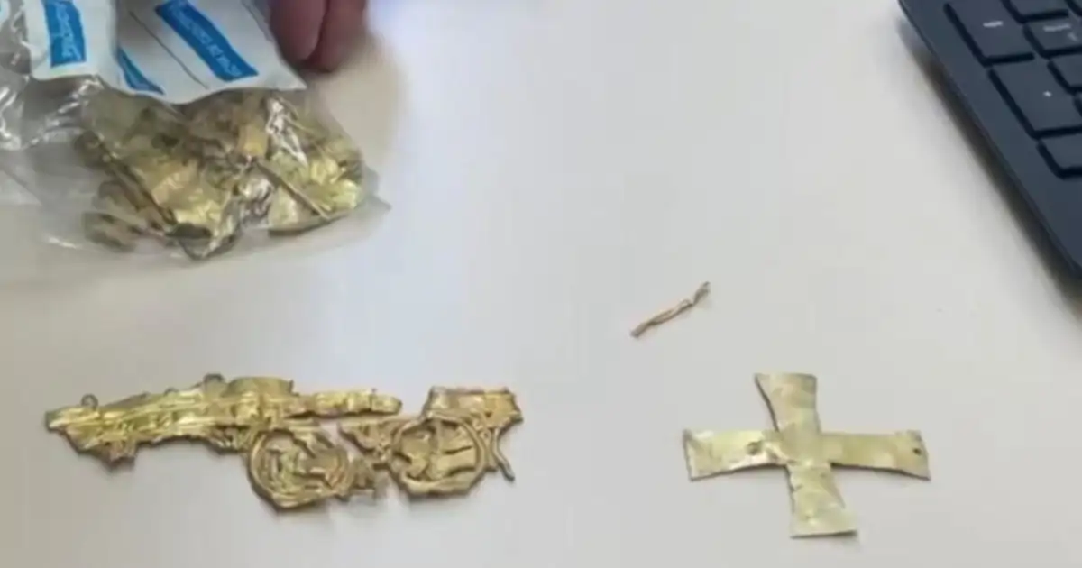 La Policía recupera una corona visigoda del siglo VI: fueron expoliadas ...