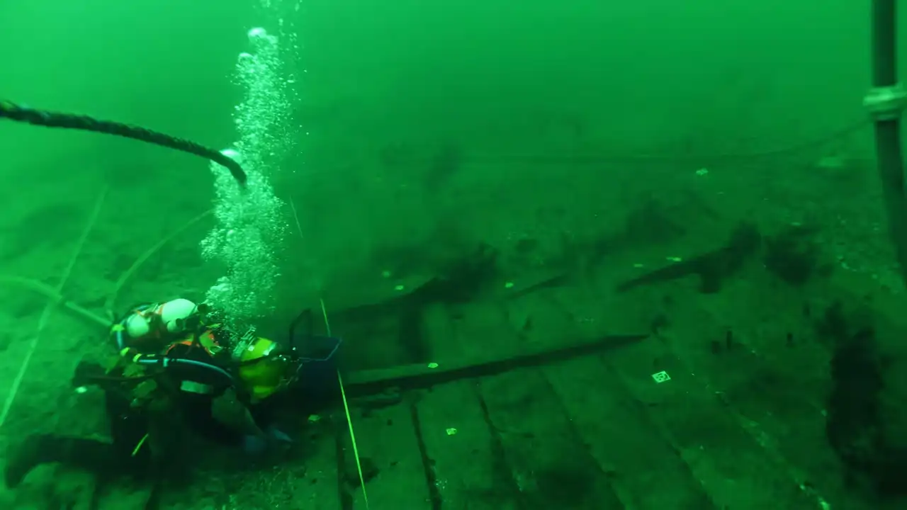 Descubren el barco medieval más grande del mundo con 28 metros de eslora