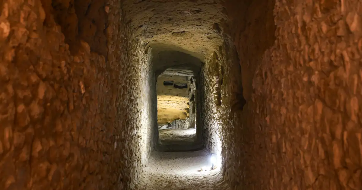 Serapeo, la biblioteca oculta de Alejandría